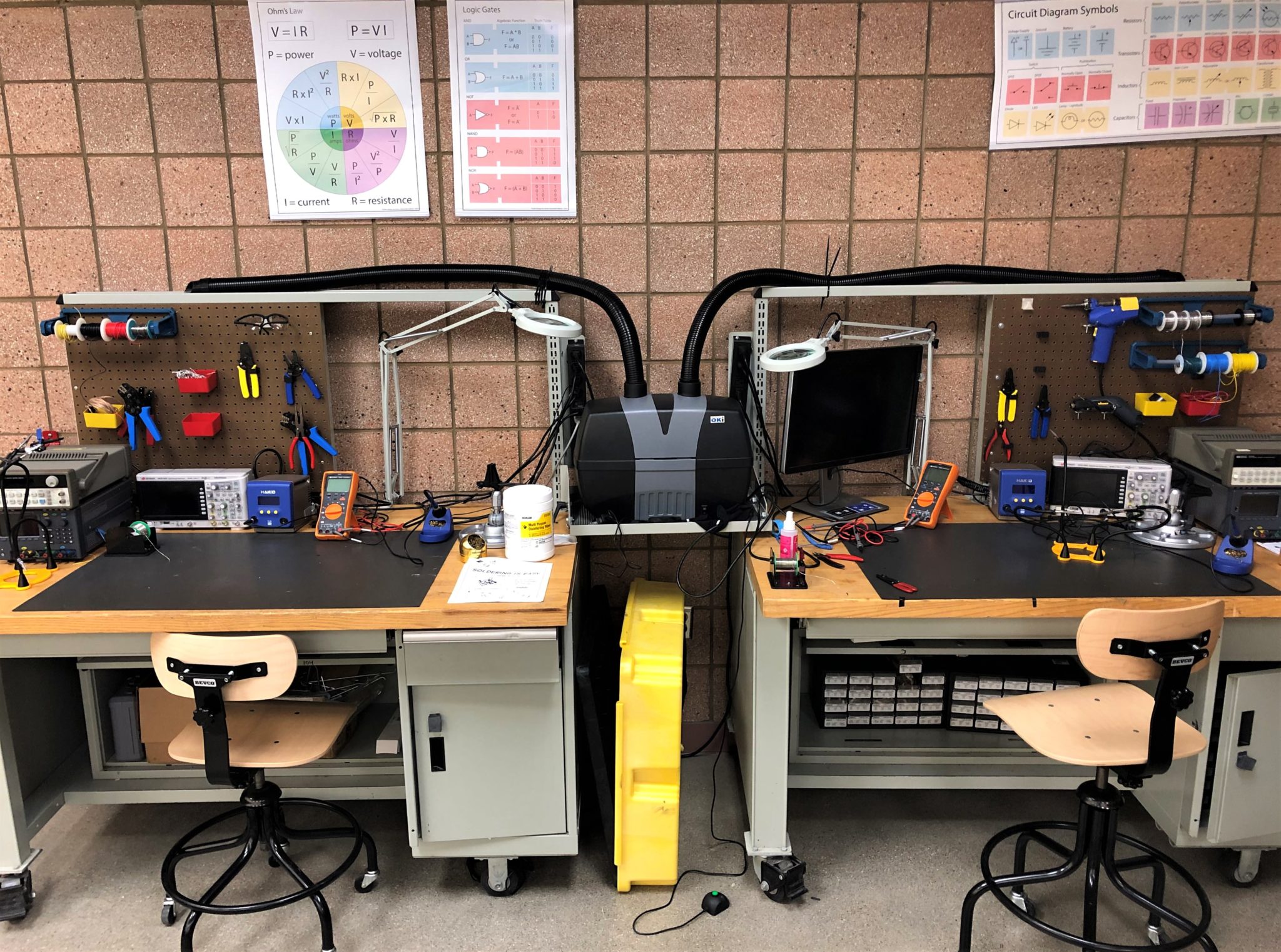 Electronics Workbench – The James and Anne Duderstadt Center